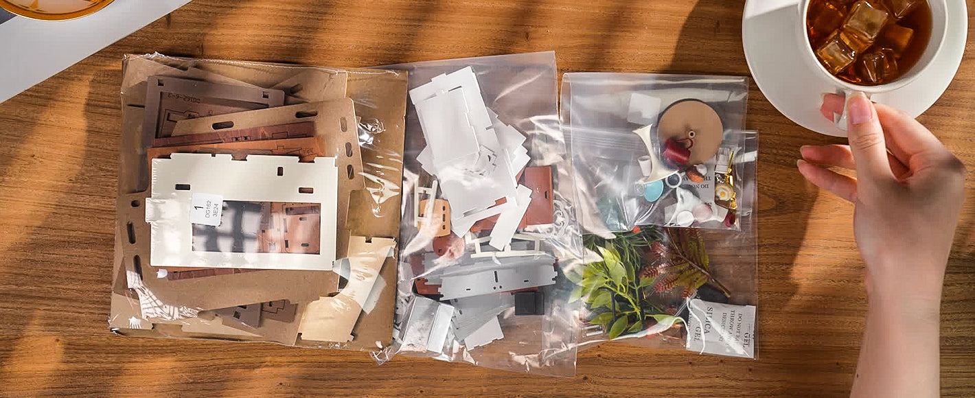 Rolife Canada® - Fun DIY Miniature Craft Kits & Creative Gifts